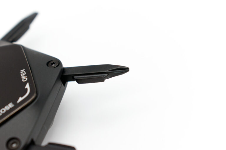 AirTagケース Pita!Tag Multi-toolレビュー！マルチツールから生まれた頑丈でかわいいケース！【PR】 | きのつよ