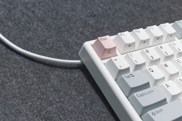 NiZ X99/X99 Pro 実機レビュー。テンキー有りのコンパクトな、静電容量無接点方式のキーボード【PR】 | きのつよ