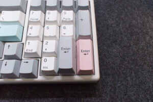 NiZ X99/X99 Pro 実機レビュー。テンキー有りのコンパクトな、静電容量無接点方式のキーボード【PR】 | きのつよ